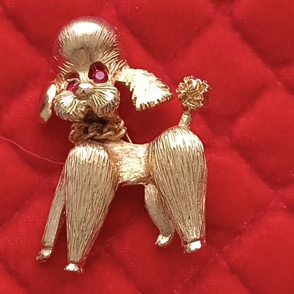 Bsk | Jewelry | Vintage Poodle Pin Brooch Gold Tone Red Rhinestone Eyes ...